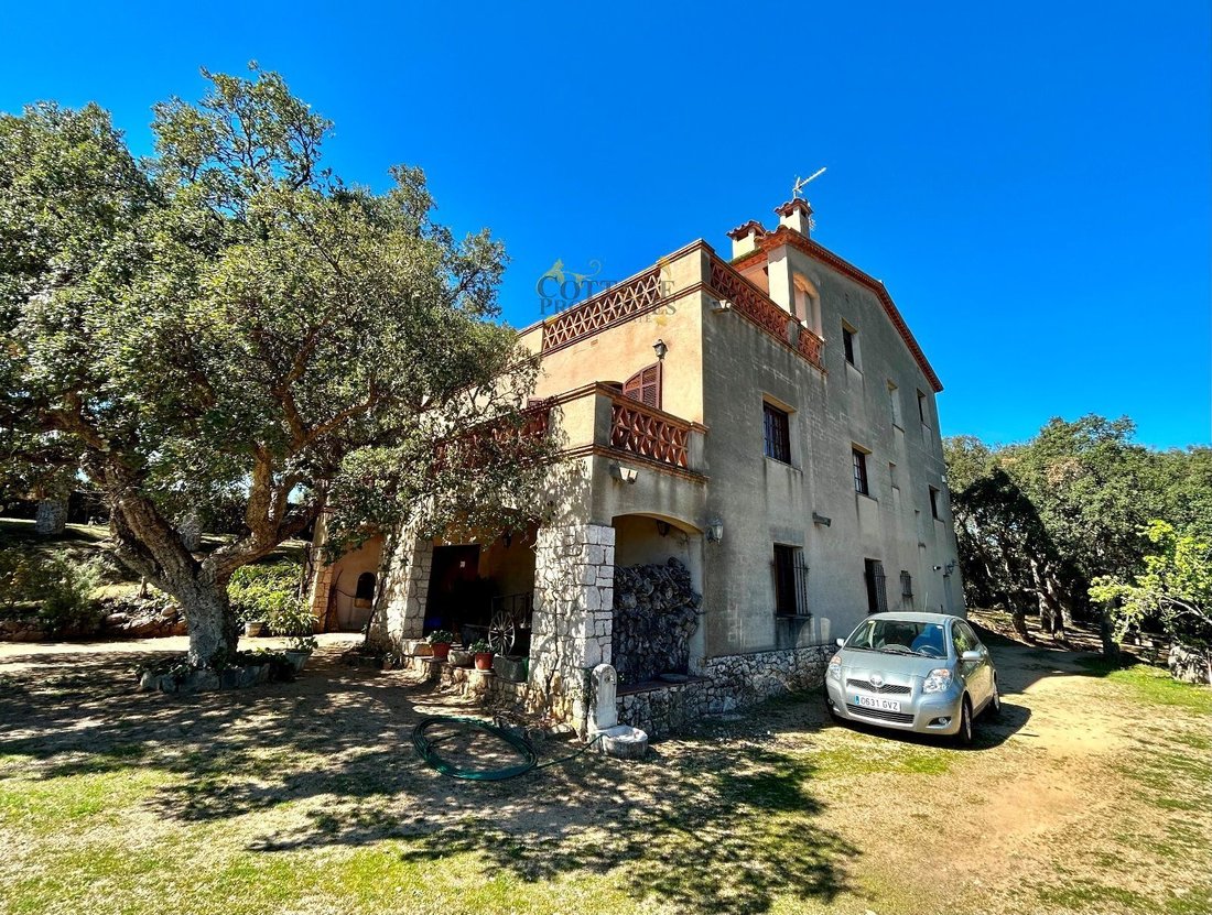 Darnius Villa In Darnius, Catalonia, Spain For Sale (14501996)