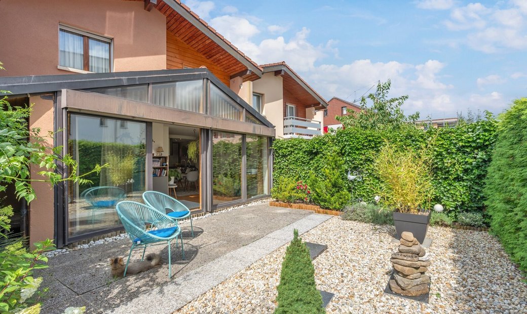 Magnificent Adjoining Villa On The Banks Of Dans La Tour De Trême ...