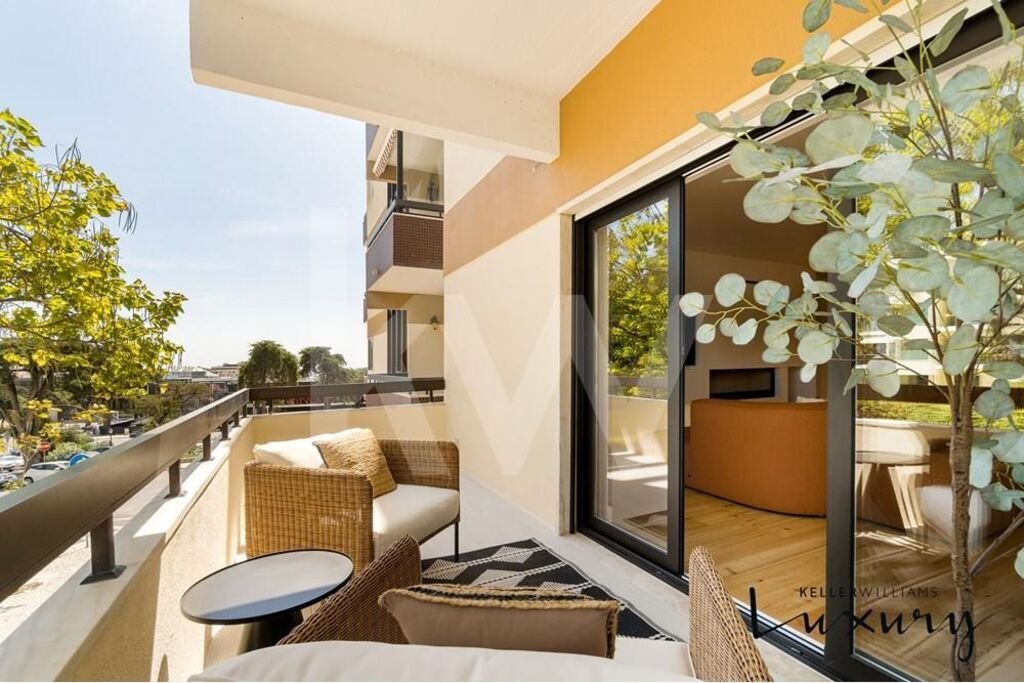 Cascais Apartment In Estoril, Lisbon, Portugal For Sale (14503147)