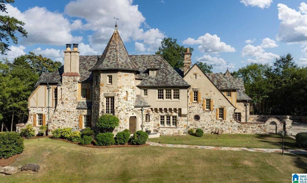 Elegant Estate With Old World In Mountain Brook, Alabama, United States ...