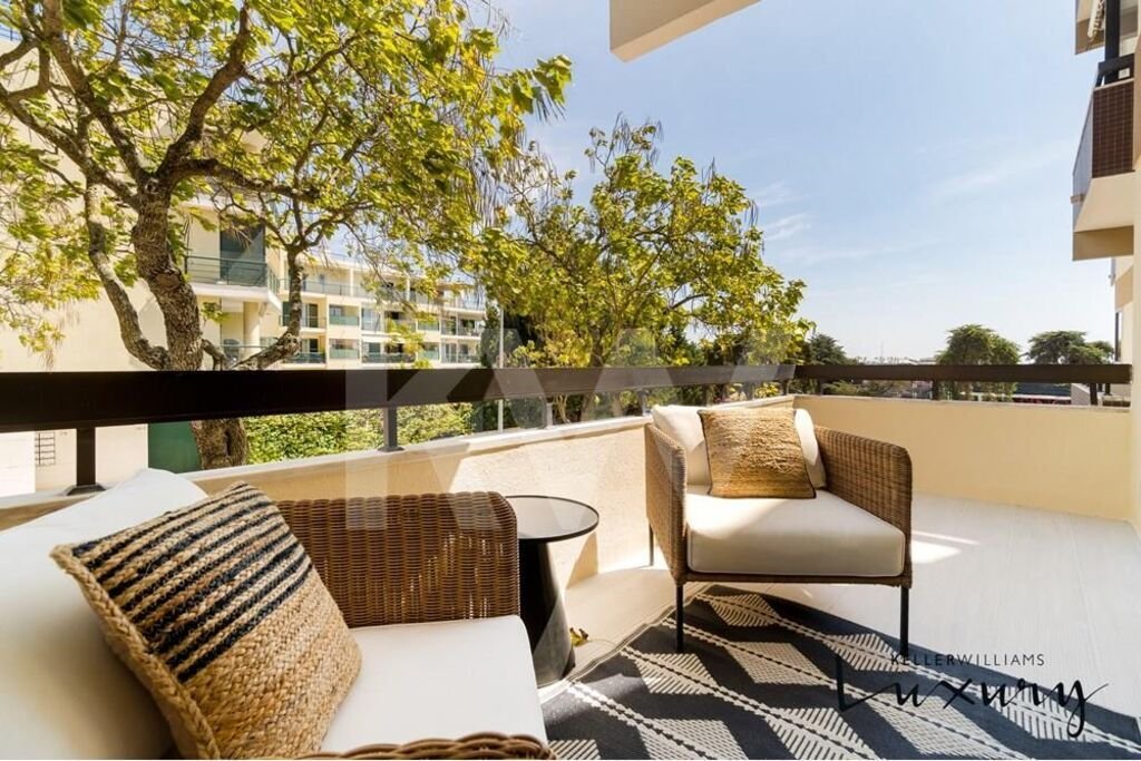 Cascais Apartment In Estoril, Lisbon, Portugal For Sale (14503147)