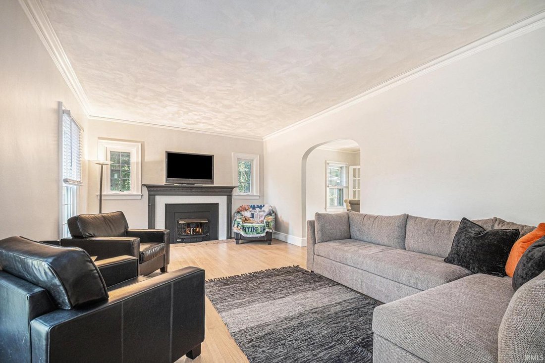 512 E Angela Boulevard In South Bend, Indiana, United States For Sale ...