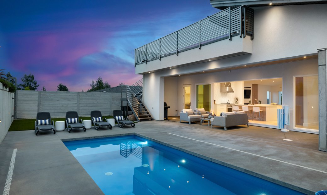 Ocean Views With In Ground Pool In Nanaimo, British Columbia, Canada ...