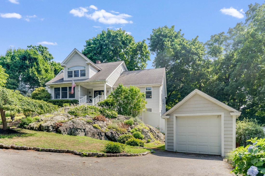 Elegance Meets Comfort In A Prime In Stoneham, Massachusetts, United ...