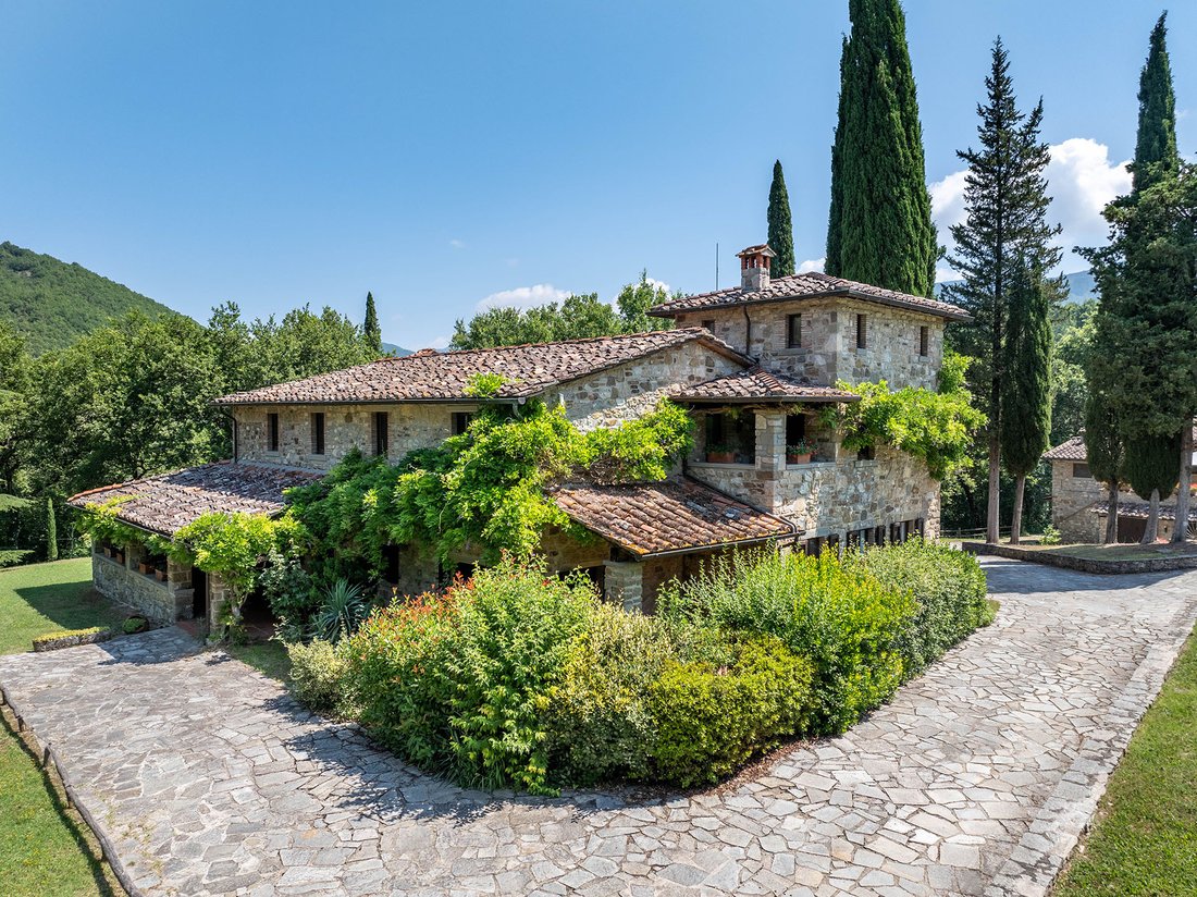 Small Village Composed Of Three In Chiusi Della Verna, Tuscany, Italy ...