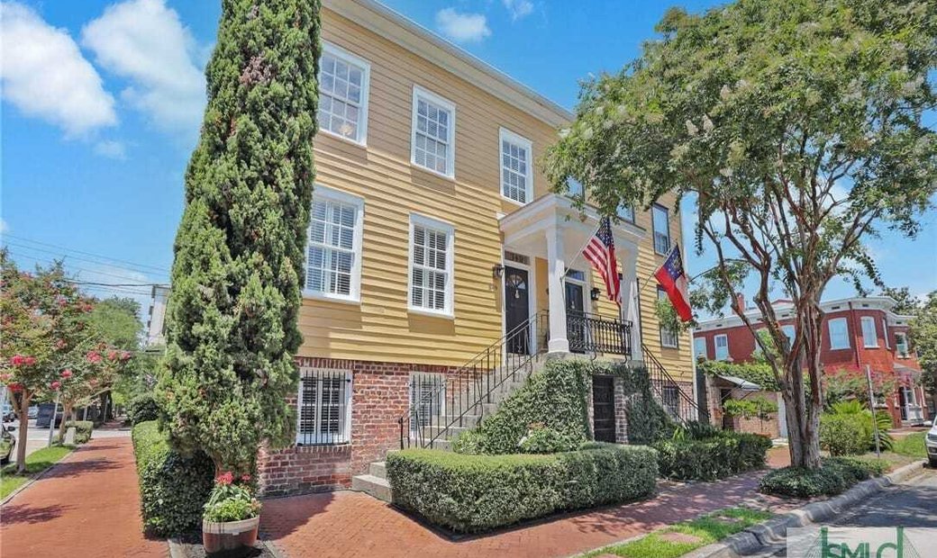 Meticulously Preserved Circa 1844 Residence In Savannah, Georgia ...