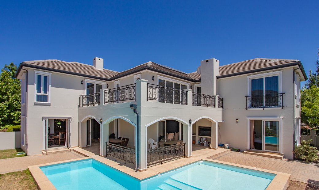 Opulent Living On Val De Vie Estate In Paarl, Western Cape, South ...