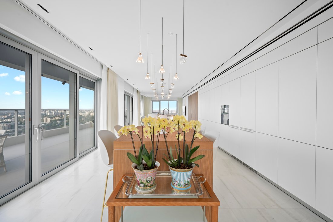 Ultra Luxurious Sea View Apartment In Tel Aviv Yafo, Tel Aviv District ...