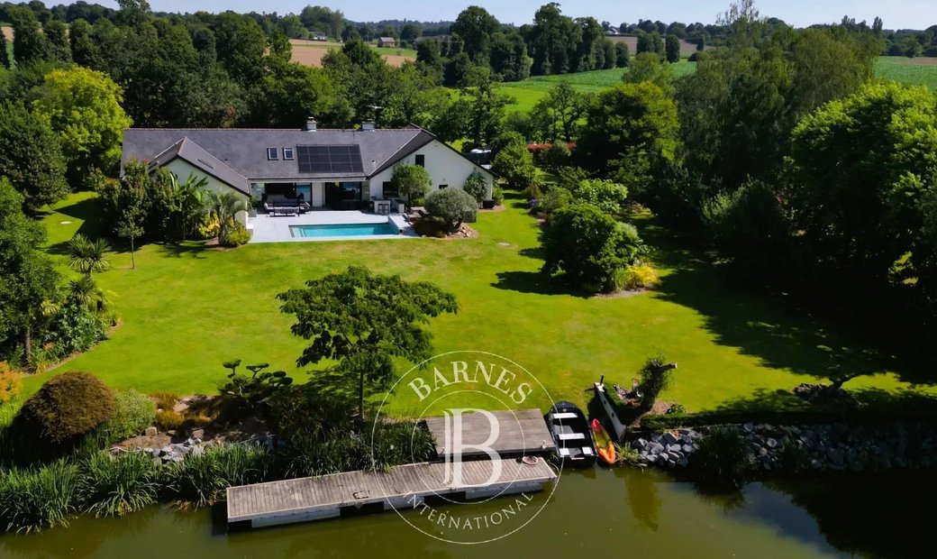 Rennes Métropole House Of 348 M² With View Of The In Rennes, Brittany ...