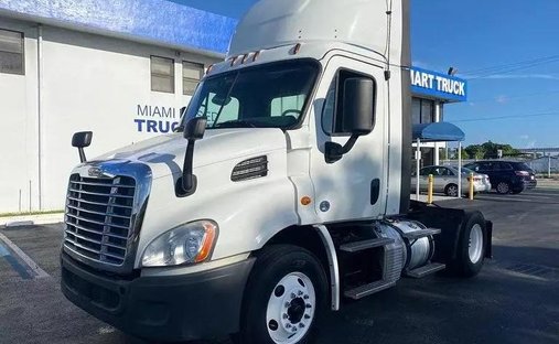 Freightliner Cascadia for sale | JamesEdition