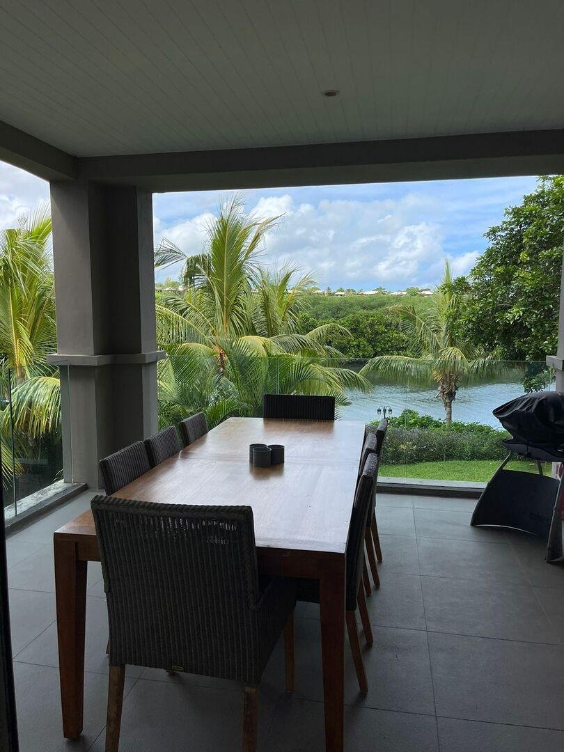 Discover Unmatched Luxury: A Gem Of A Residence On Its Own River, In ...