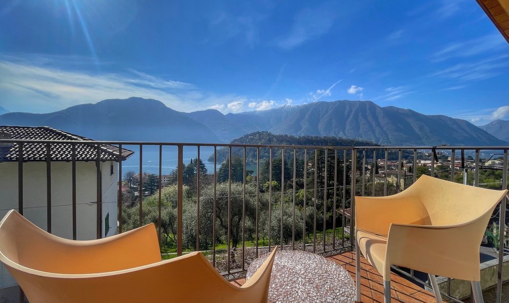 Detached House With Lake View In Lombardy, Italy For Sale (14525231)