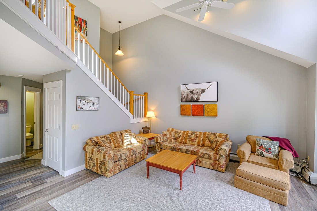 Ideal Condo Offering Everything You Need For In 05149, Vermont, United ...