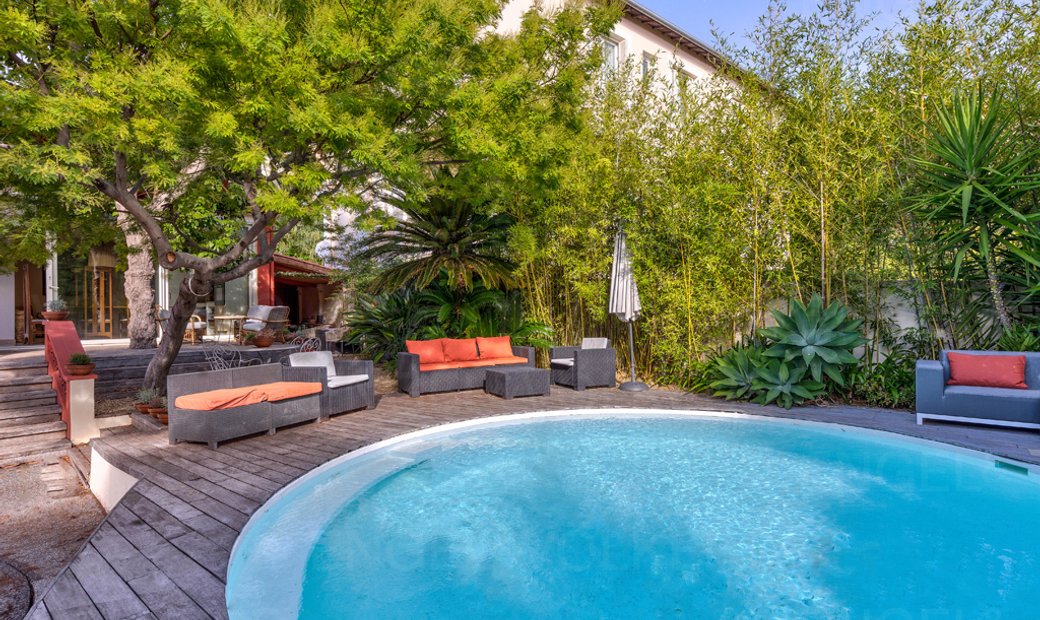 House With Pool In The In Beaulieu Sur Mer, Provence Alpes Côte D'azur ...