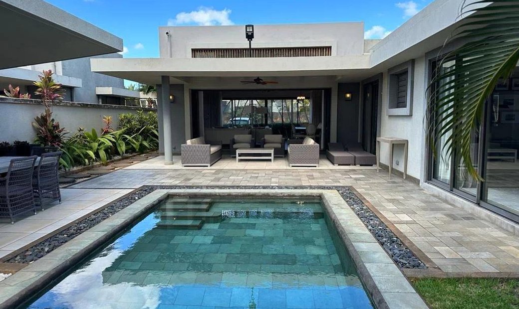 Villa In The Heart Of A Lush In Balaclava, Pamplemousses District ...