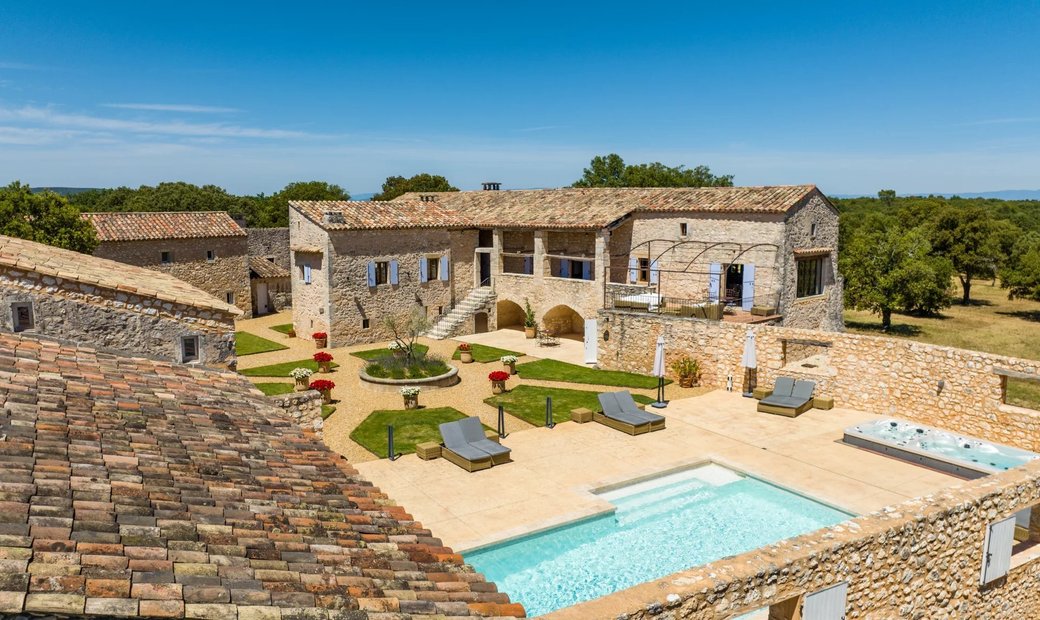 Fantastic Provençal Farmhouse In Goudargues, Occitanie, France For Sale ...