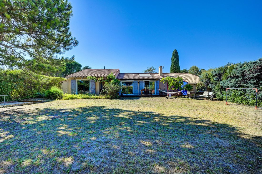 Maison Familiale De Plain Pied In Cabriès, Provence Alpes Côte D'azur ...