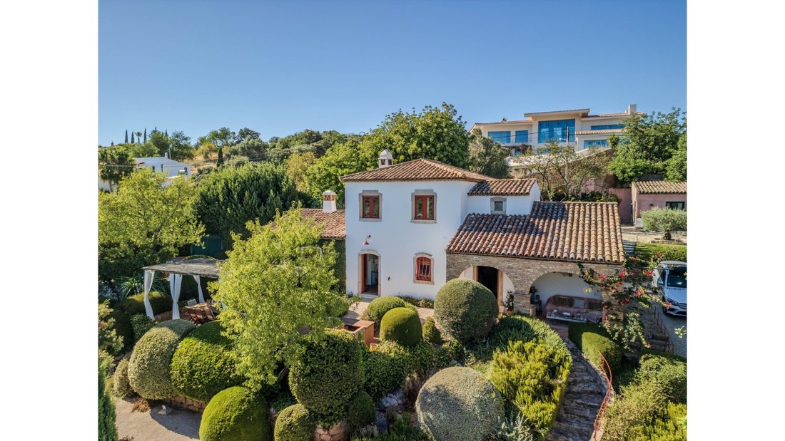 Loulé Fantastic Provençal Style House With In Loulé, Faro District ...