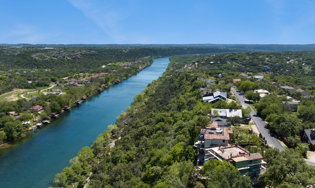 Brass Buttons Bungalow Of Lake Austin In Austin, Texas, United States ...