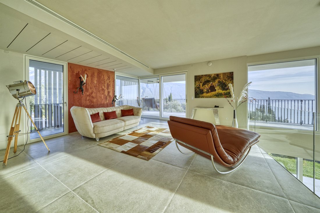 Prestigious Villa Immersed In The Green Of An Olive In Oldesio ...