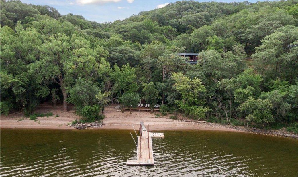 Unparalleled Riverfront Oasis In Martell, Wisconsin, United States For ...