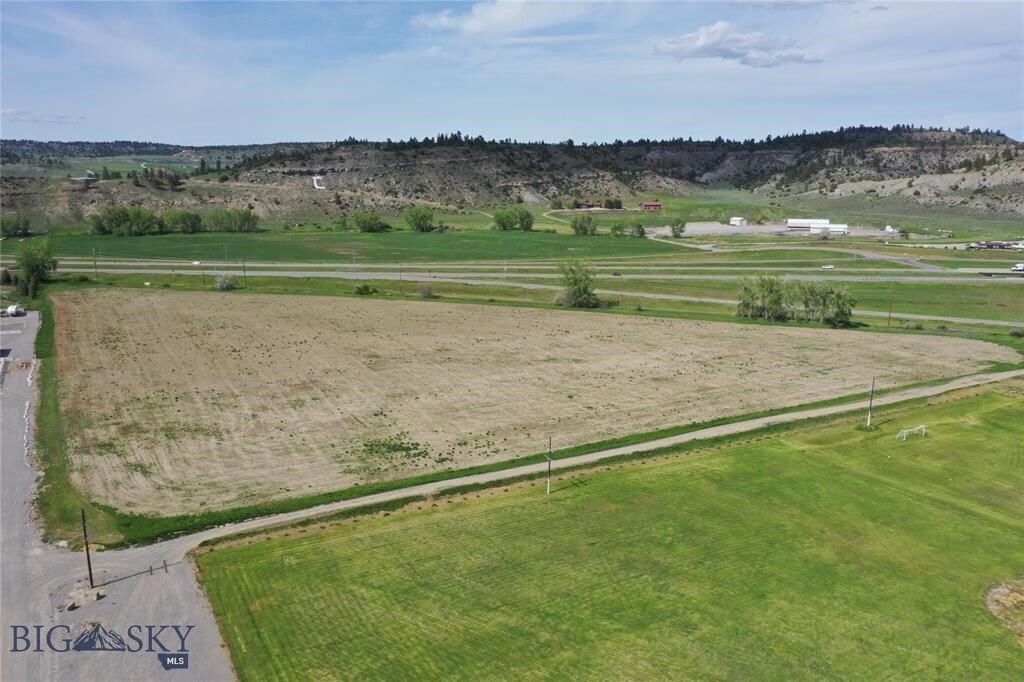 Columbus Land In Columbus, Montana, United States For Sale (14542681)