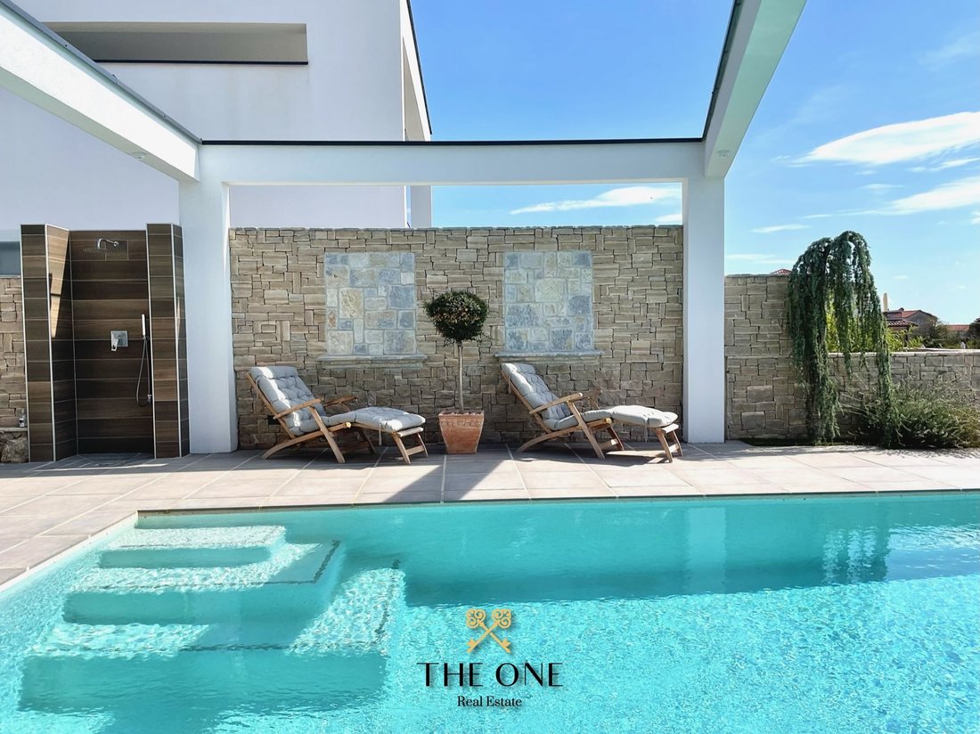 Modern Luxury Villa With In Cedar Hill, Primorje Gorski Kotar County ...