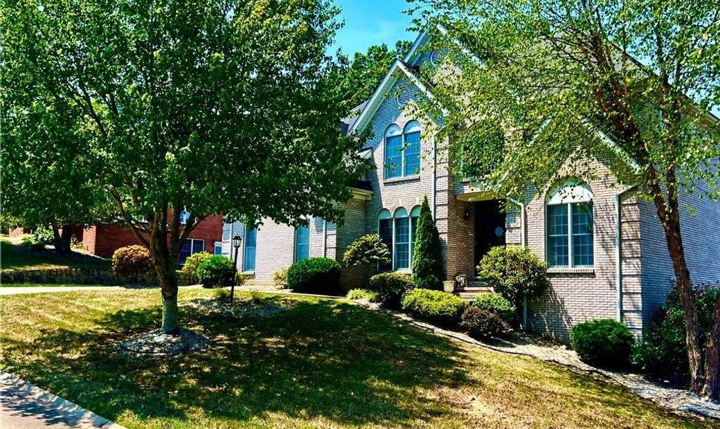 6 Bedrooms Single Family Detached In Teays Valley, West Virginia ...