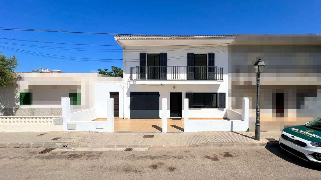 Sa Coma Villa In Sa Coma, Balearic Islands, Spain For Sale (14555108)