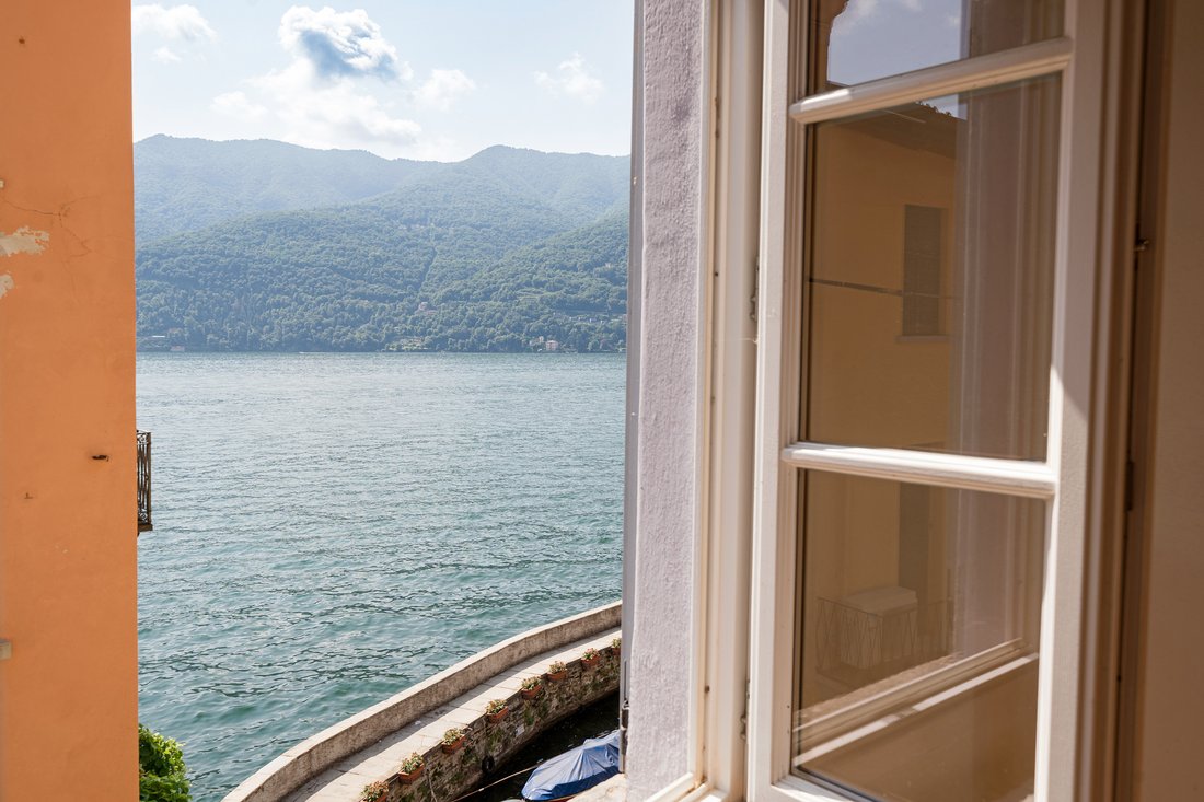 Lake Como House In Lake Como, Spain For Sale (14555103) Lake Como House In Lake Como, Spain For Sale (14555103)