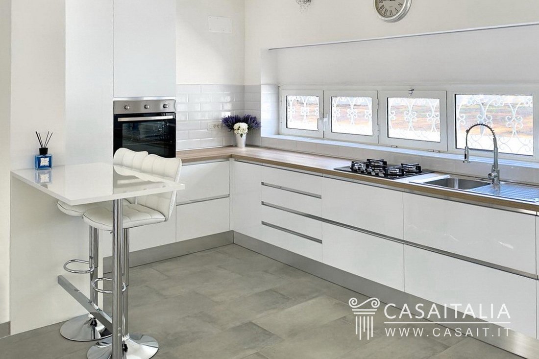 Villa With Garden For Sale Half An Hour From In Montelarco, Latium ...