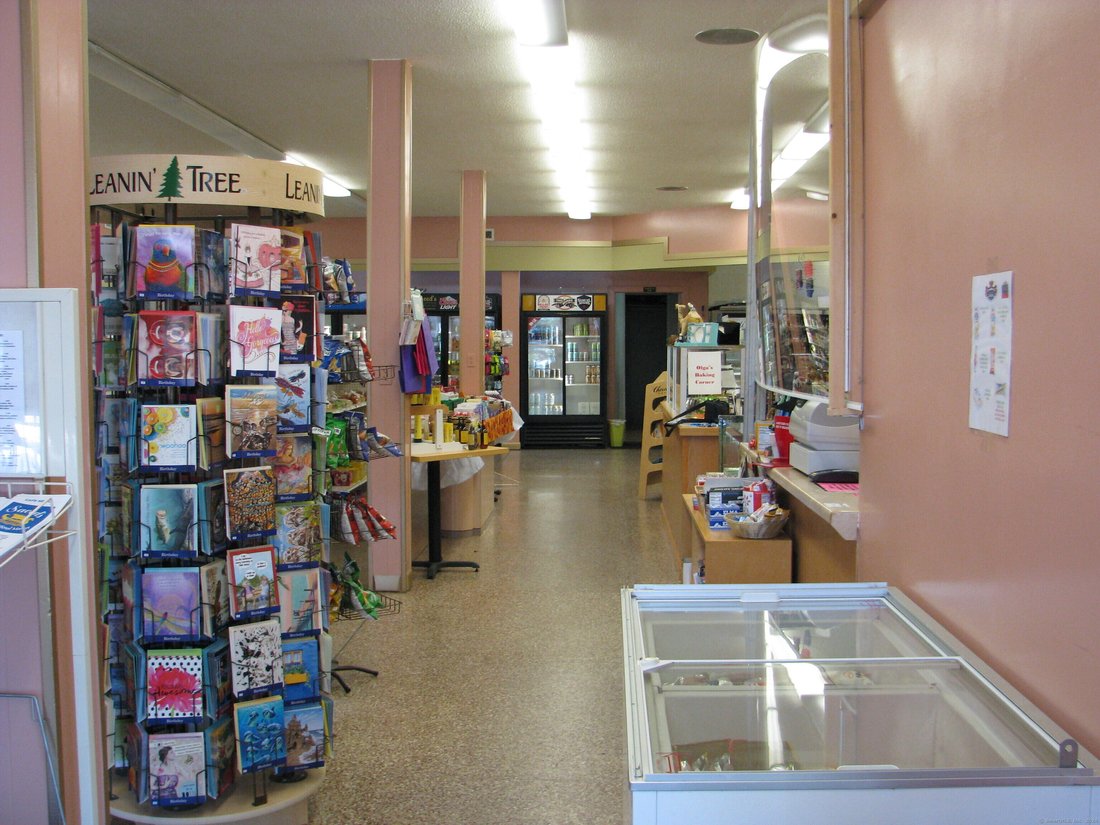 464 Ocean Avenue, New London, Ct In New London, Connecticut, United ...