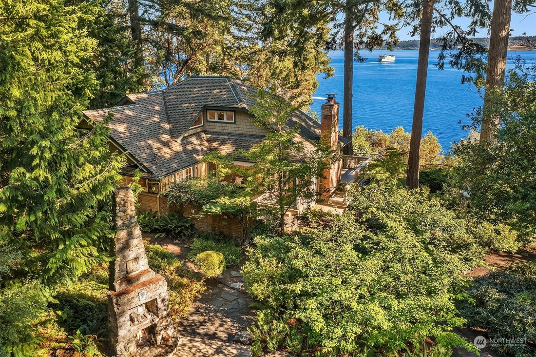 Island Compound With Stunning Views And In Vashon, Washington, United ...
