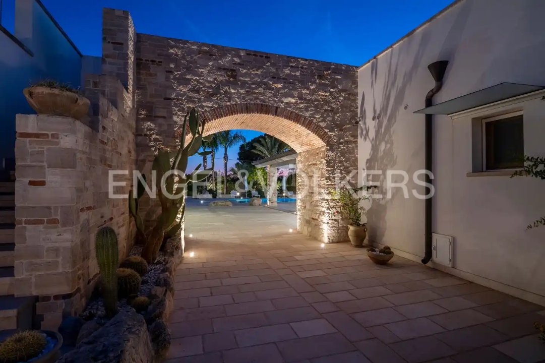 Modern Villa With Dépendance And Pool In Carmiano, Apulia, Italy For ...