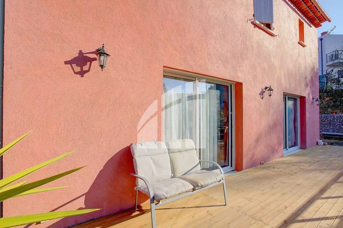 Nice House In Nice, Provence Alpes Côte D'azur, France For Sale (14565147)