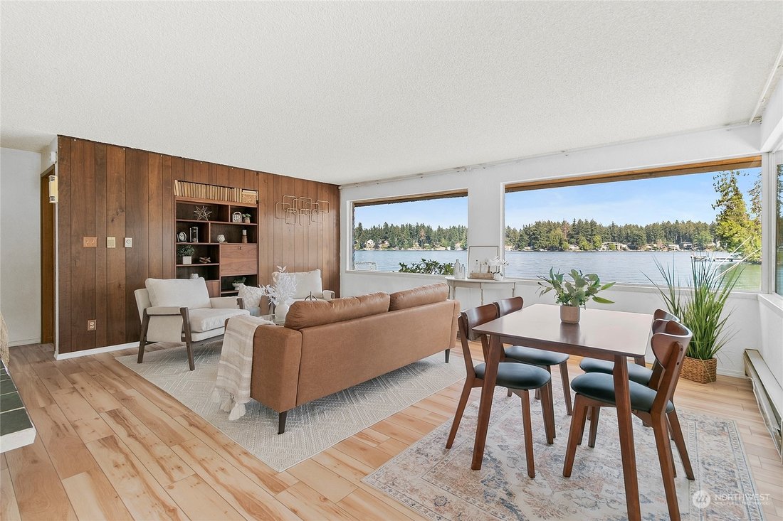Lakefront Home In The Heart Of In Black Diamond, Washington, United ...