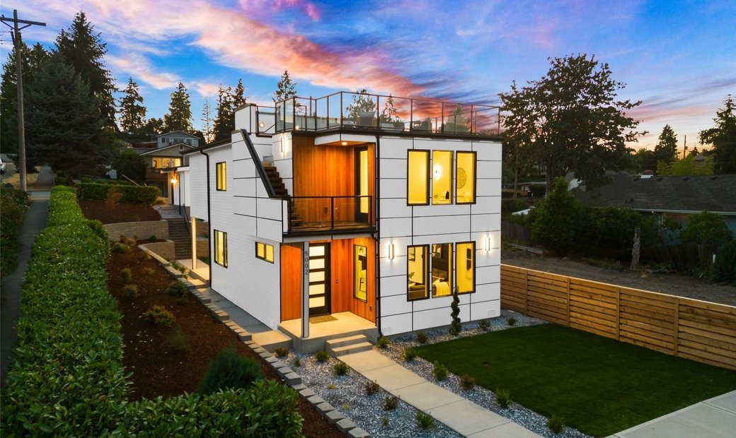 Modern Custom Build In North End In Tacoma, Washington, United States ...