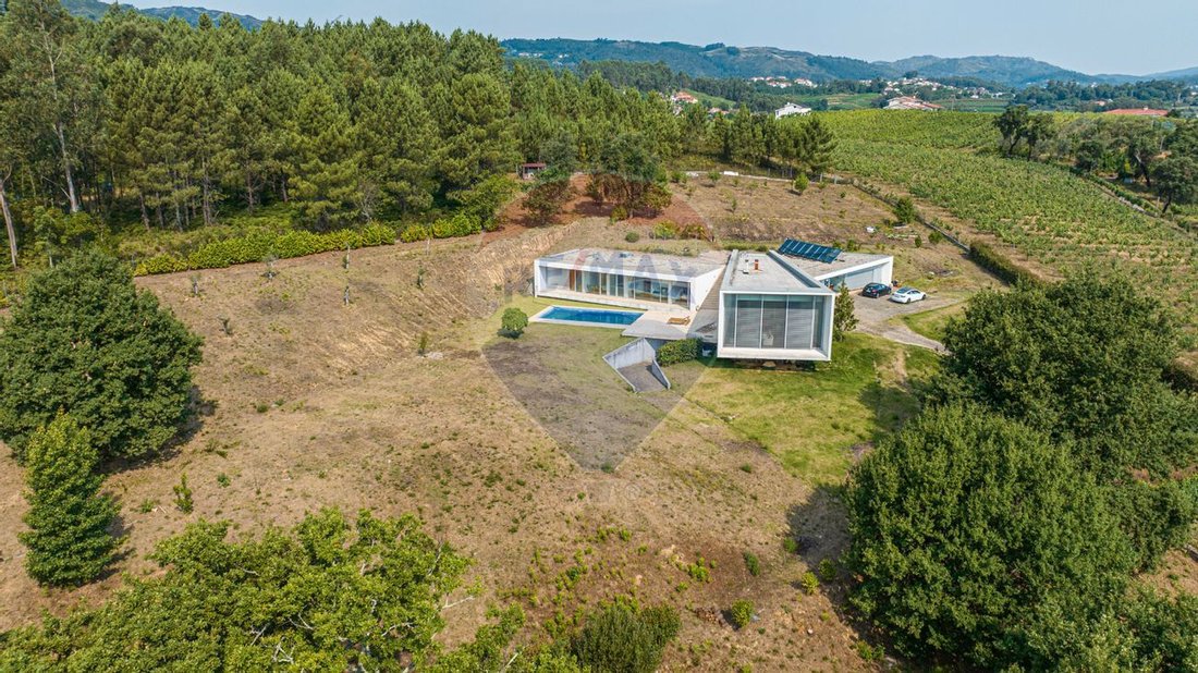 House T4 Sell Em Refojos De Basto, In Cabeceiras De Basto, Braga ...