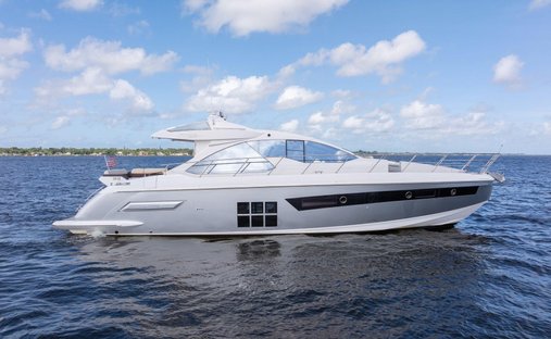 Yachts - 25 Azimut for sale on JamesEdition