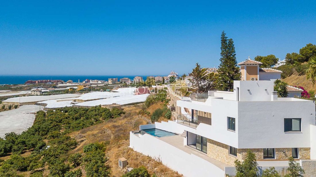 Torrox Villa In Torrox, Andalusia, Spain For Sale (14579634)