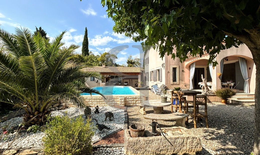 Le Thor In Le Thor, Provence Alpes Côte D'azur, France For Sale (14588344)