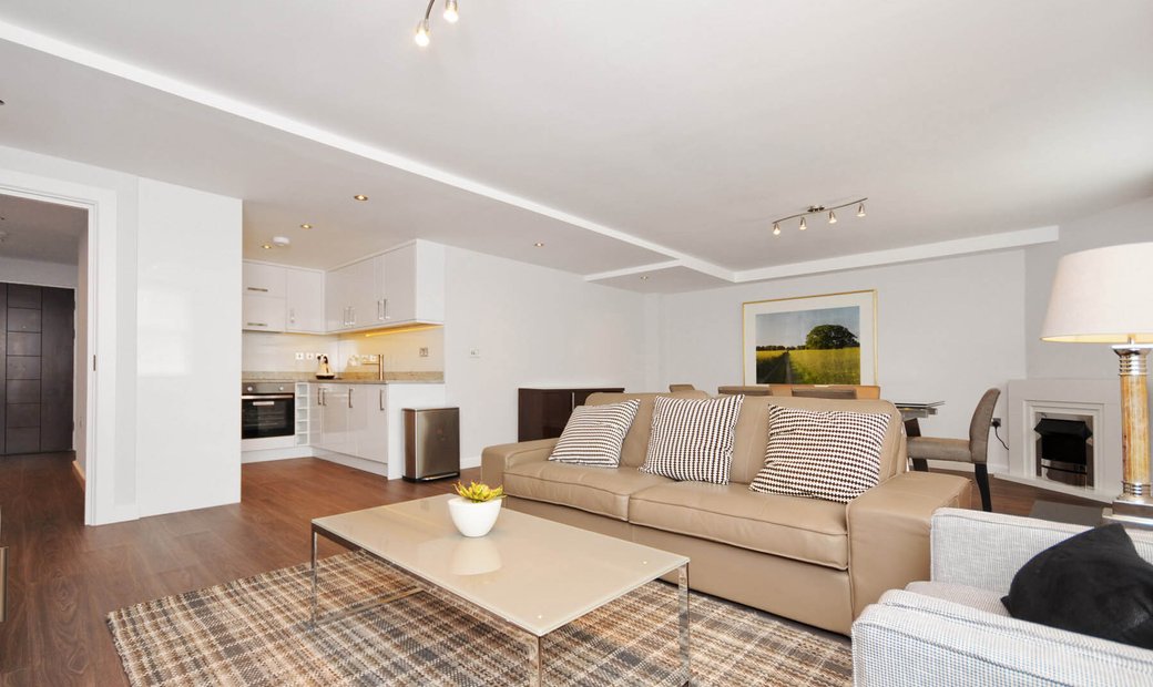 Sutherland Avenue, Maida Vale, London, W9 In London, England, United ...