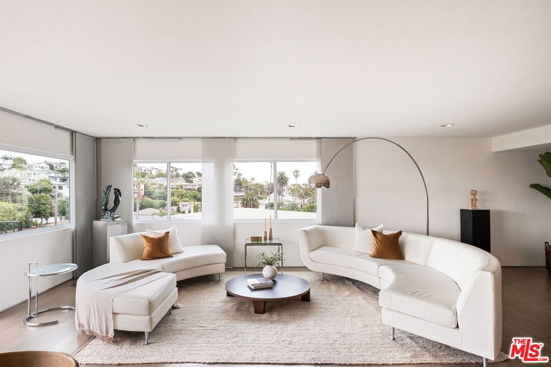 411 Rees St In Los Angeles, California, United States For Sale (14594119)