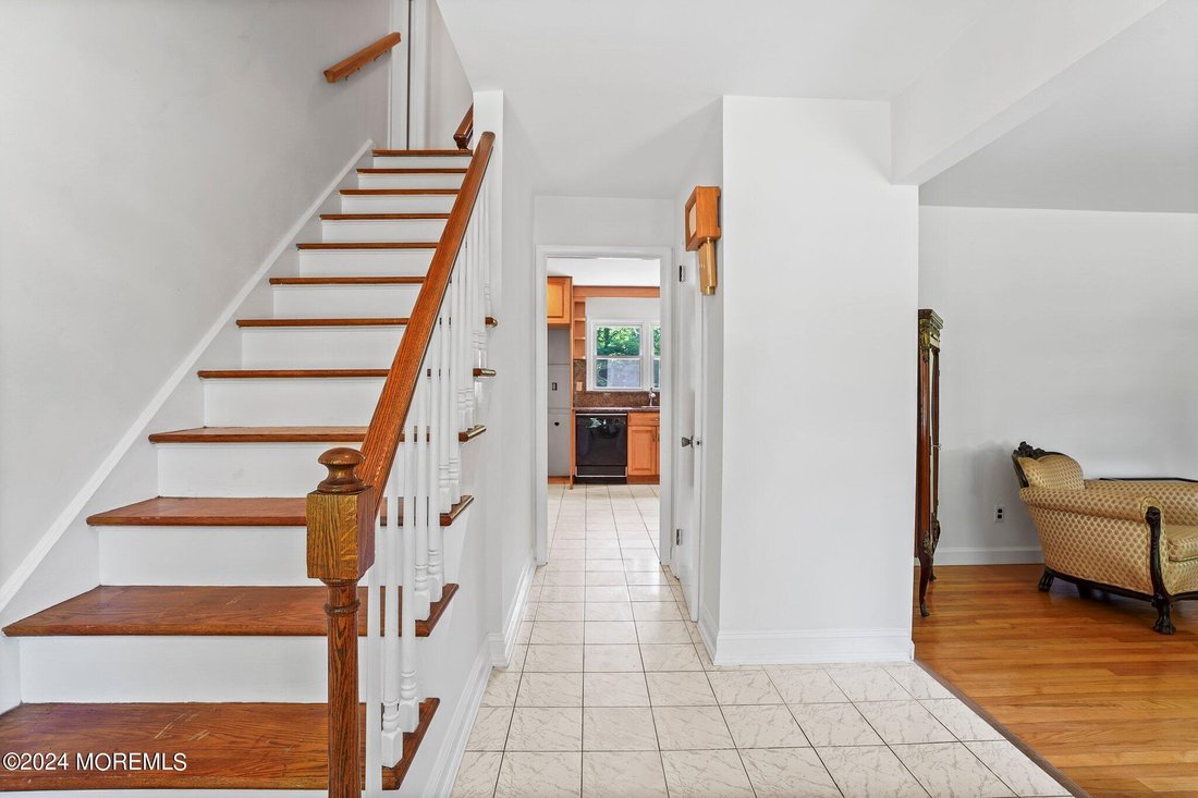 21 Winding Brook Way In Holmdel, New Jersey, United States For Sale ...