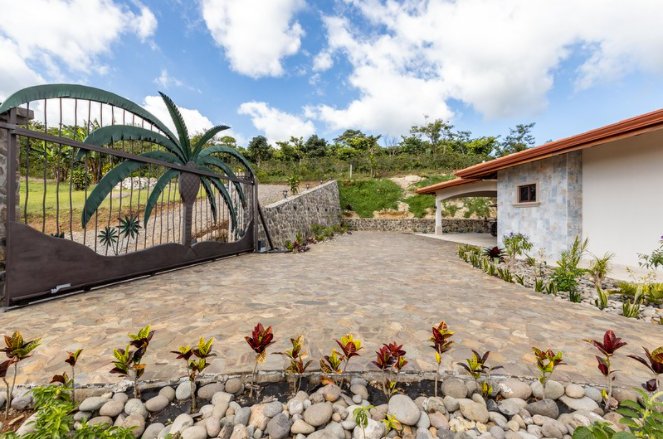 House For Sale In Naranjo In Naranjo De Alajuela, Alajuela Province ...