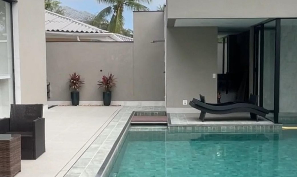 Luxury Home Close To Beach In Gated In Guarujá, State Of São Paulo ...