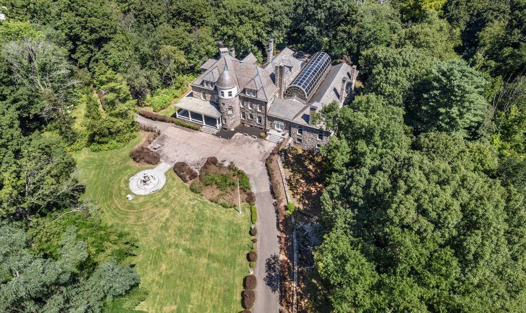 Iconic Estate Rich In History In Briarcliff Manor, New York, United ...