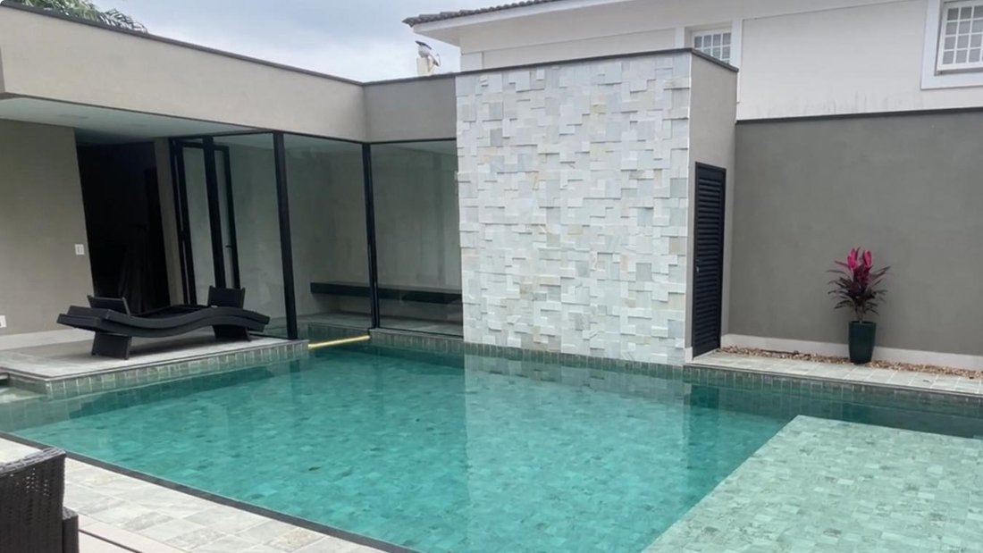 Luxury Home Close To Beach In Gated In Guarujá, State Of São Paulo ...