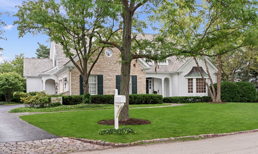 355 Edgefield Lane In Lake Bluff, Illinois, United States For Sale ...