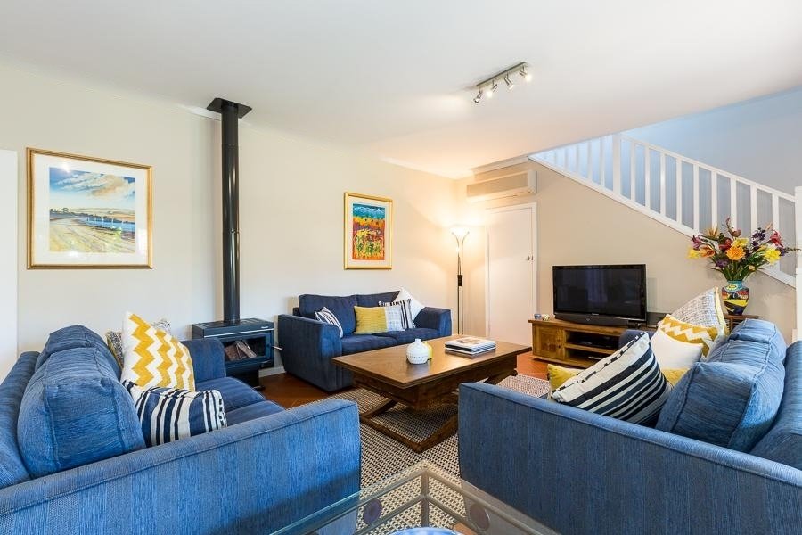 Lovely Home In The Perfect Nedlands In Nedlands, Western Australia ...